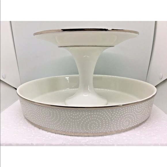 Lenox | Dining | Lenox Pedestal Cakeplate Platinum Pearlescent 95 ...